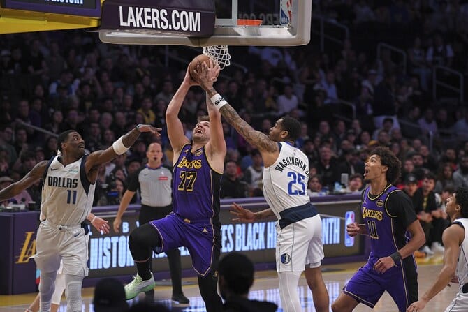 Luka Doncic : Un Triple-Double Face à Tous les Clubs de la NBA